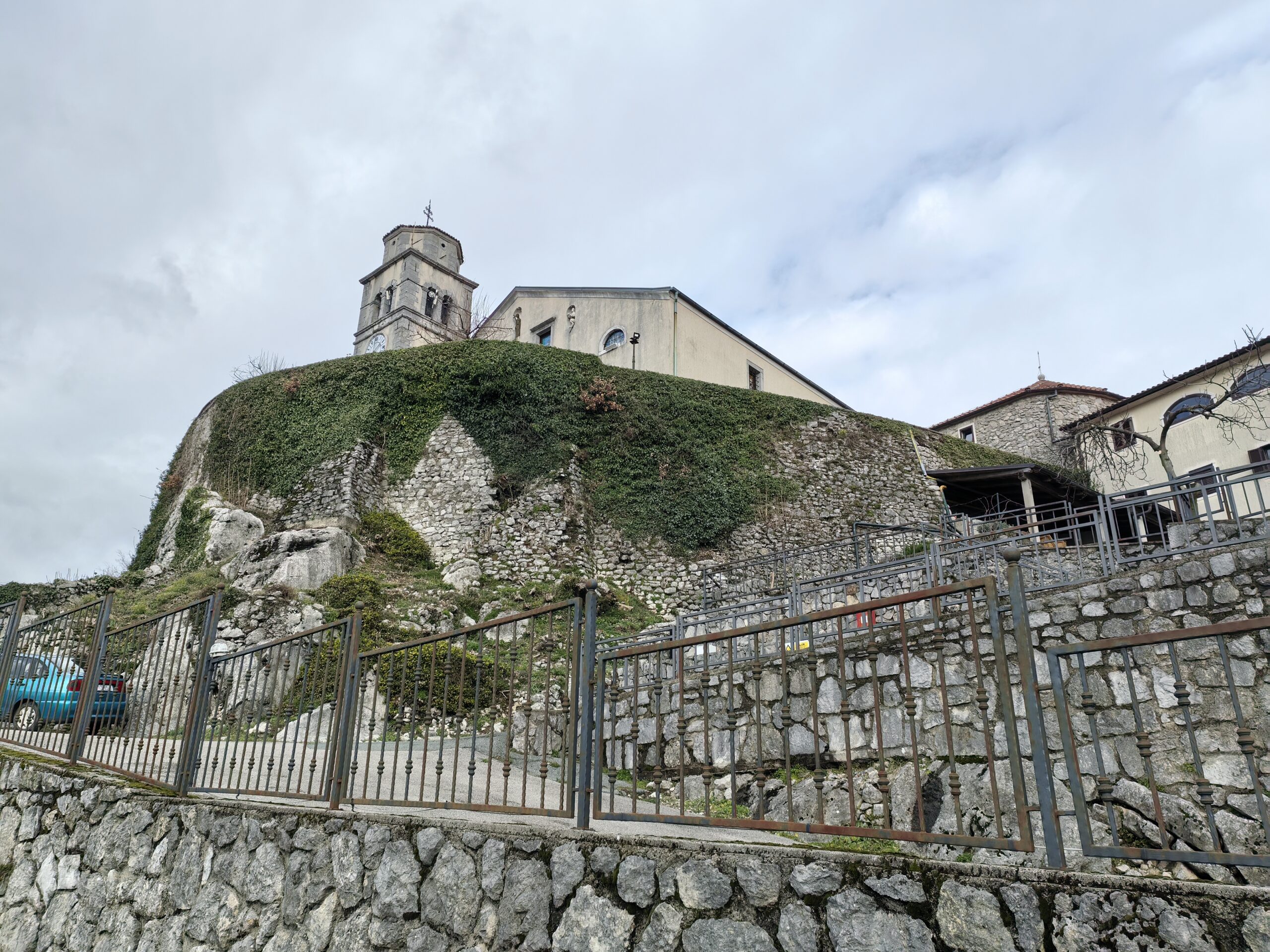 Posjet Kastvu čiji bedemi i kule skrivaju priče o razvoju drevnog grada ...